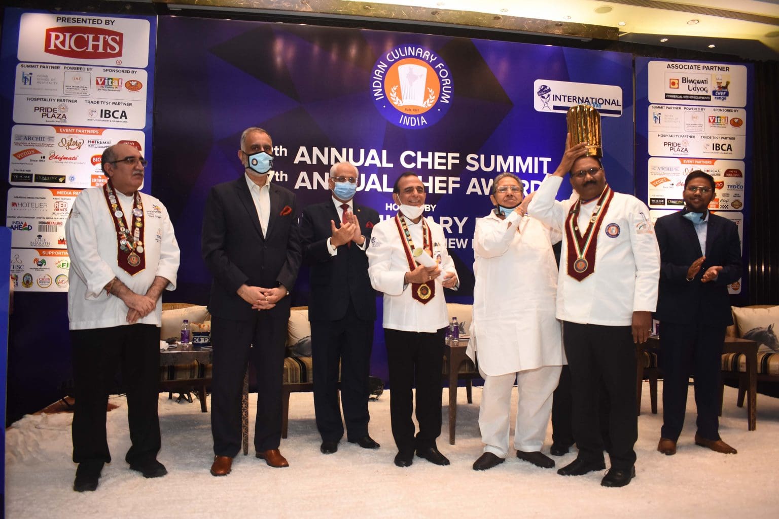 Celebrated Chef Arvind Rai, The Ashok wins popular ‘The Golden Hat’ at ...