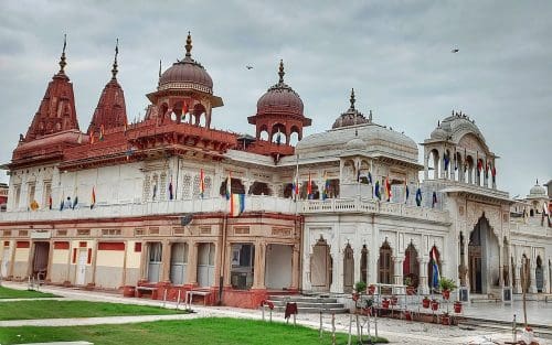 Discover 10 majestic Jain temples in scenic Rajasthan