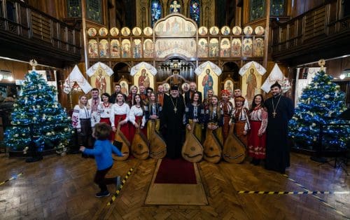 Look for the magic at these 9 unique Christmas holiday destinations ...