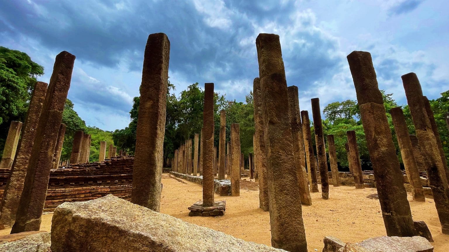 Discover Sri Lanka with Rajagala - a remote monastery with 600 pre ...