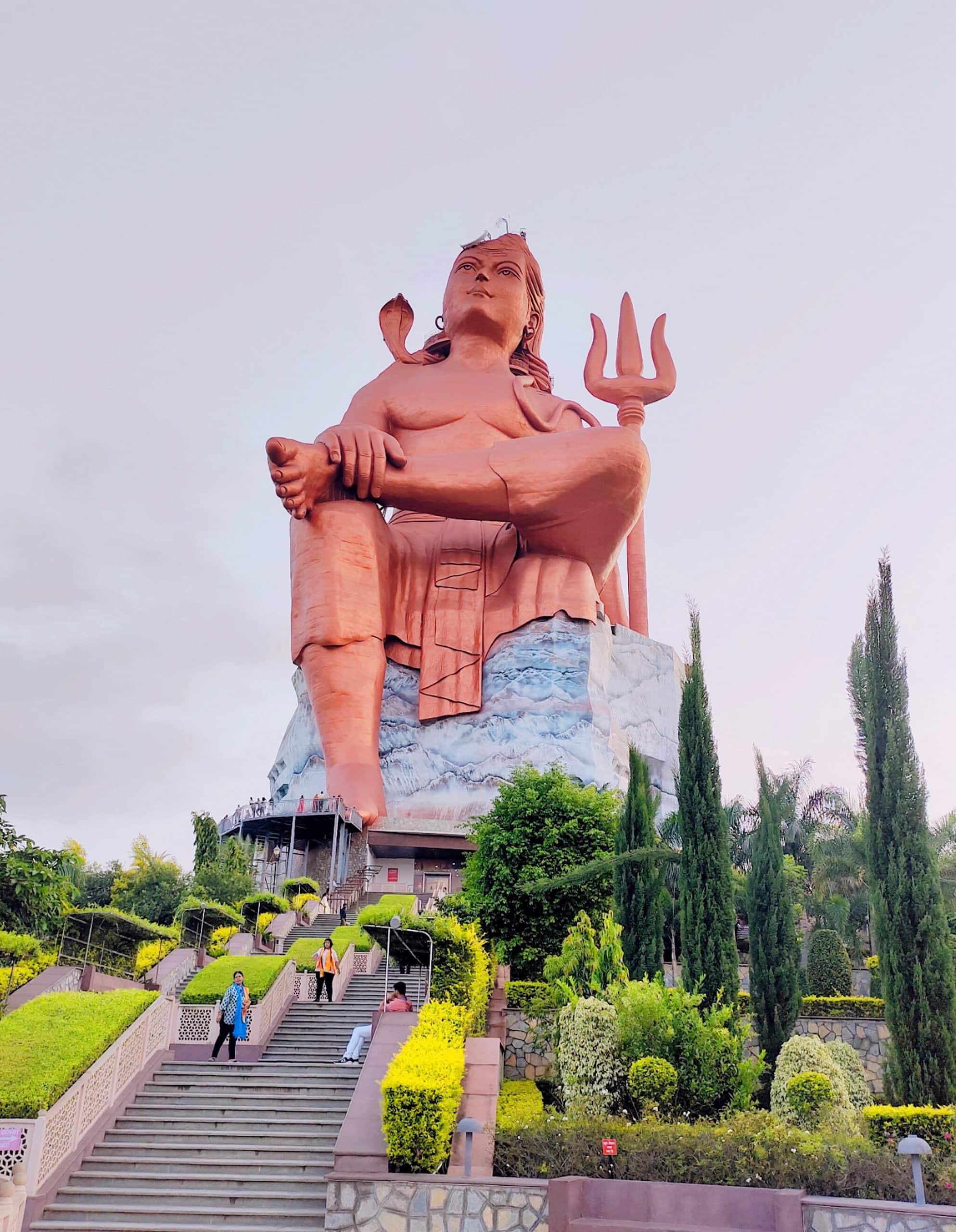The Statue of Belief: At an incredible 369 feet, it is a powerful ...