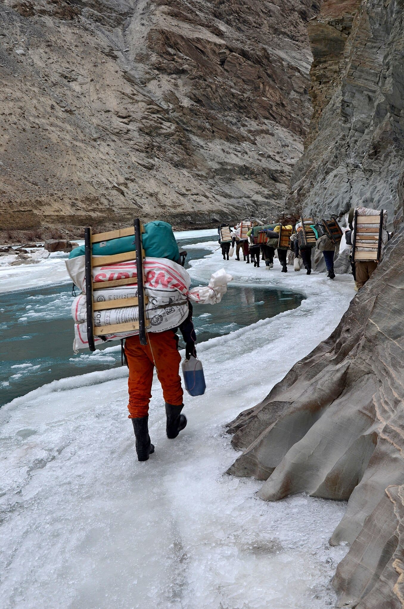 The Chadar Trek: 8 epic days of Ladakh's chilling winter!